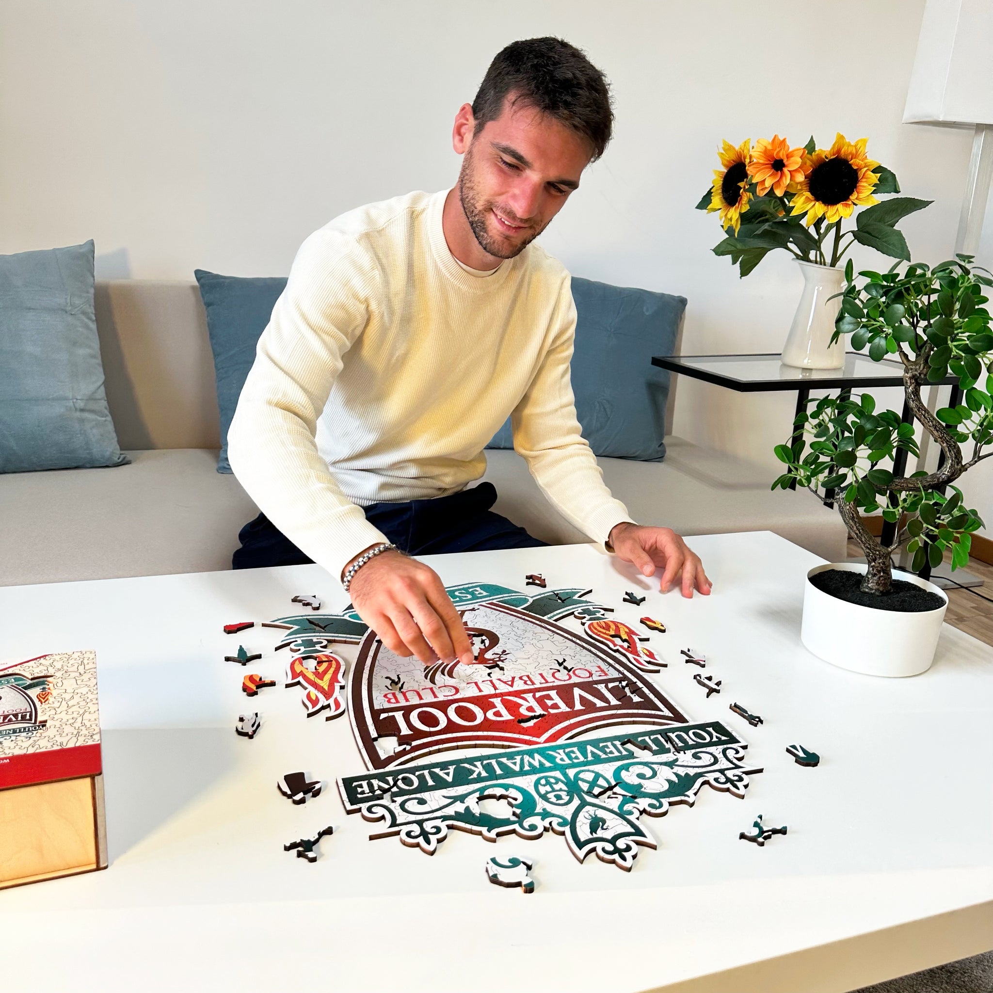 Liverpool FC® Crest - Wooden Puzzle – Iconic Puzzles UK