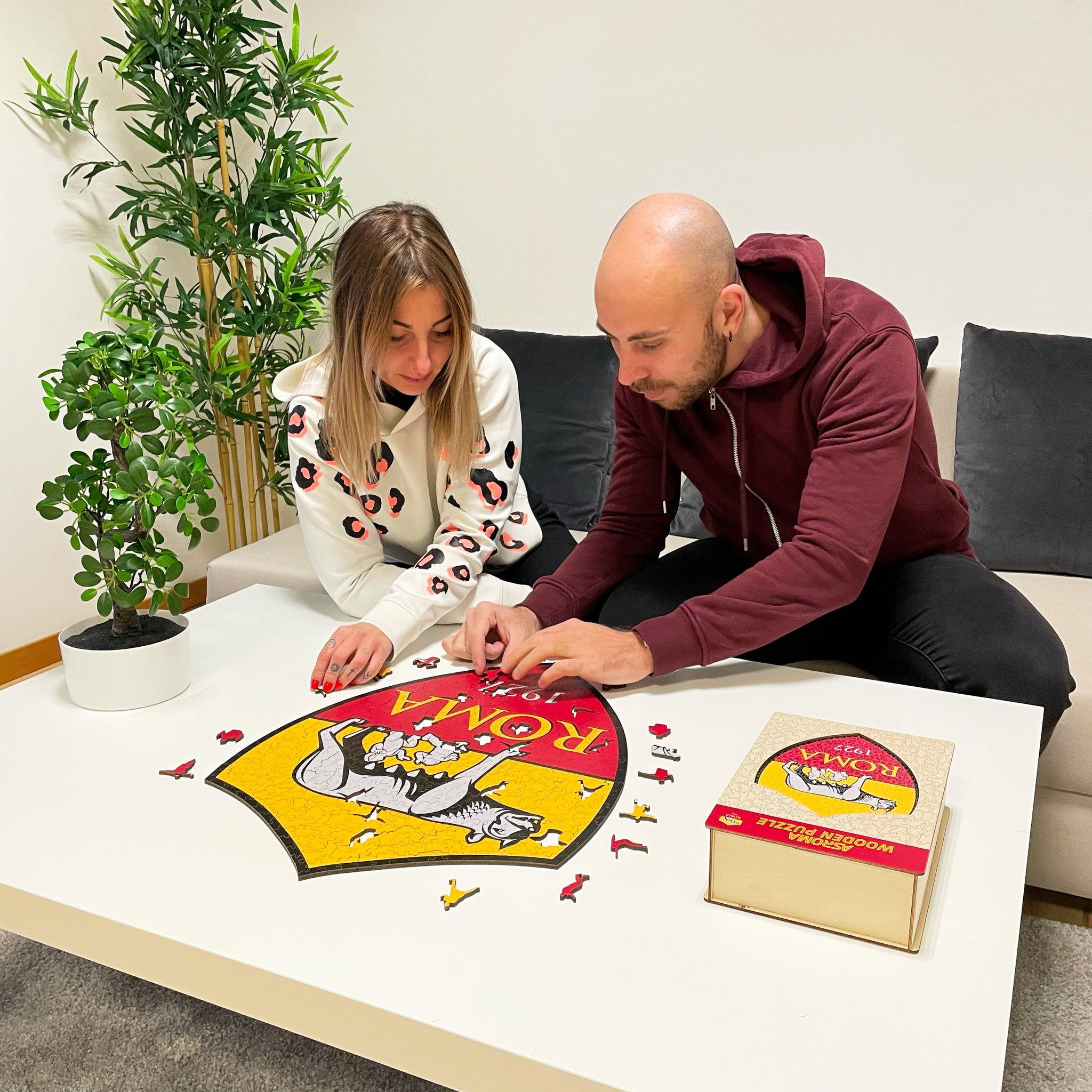 AS Roma® Crest - Official Wooden Puzzle – Iconic Puzzles UK